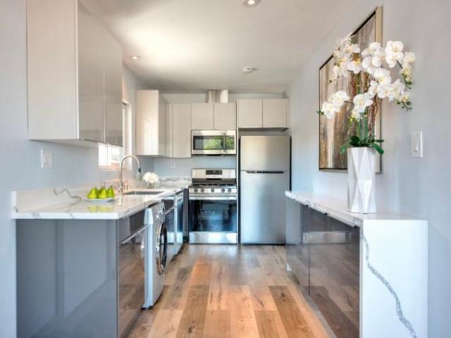 2 Br, 1 bath, Condo 141 San Pascual Avenue