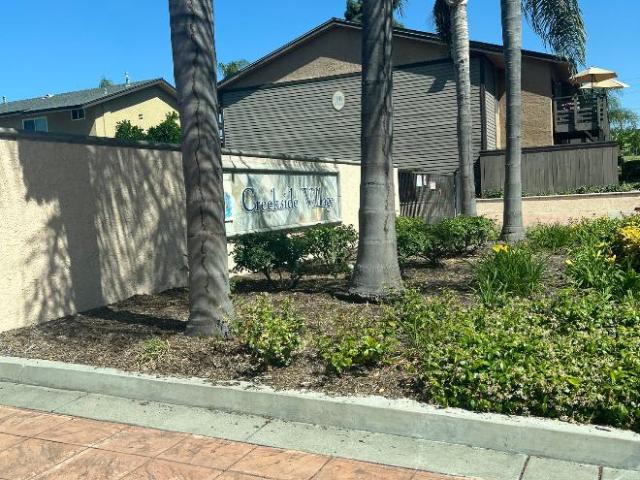 2 Br, 1 bath, Condo 1420 W Lambert