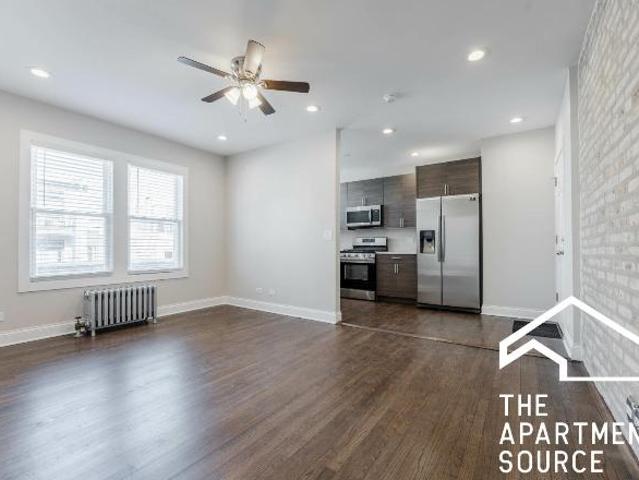 2 Br, 1 bath, Condo 1434 W Farragut