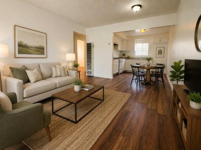 2 Br, 1 bath, Condo 1439 W 84th Pl