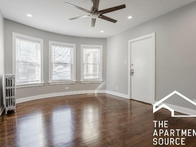 2 Br, 1 bath, Condo 1432 West Farragut Ave