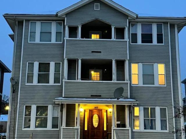 2 Br, 1 bath, Condo 143 Providence St