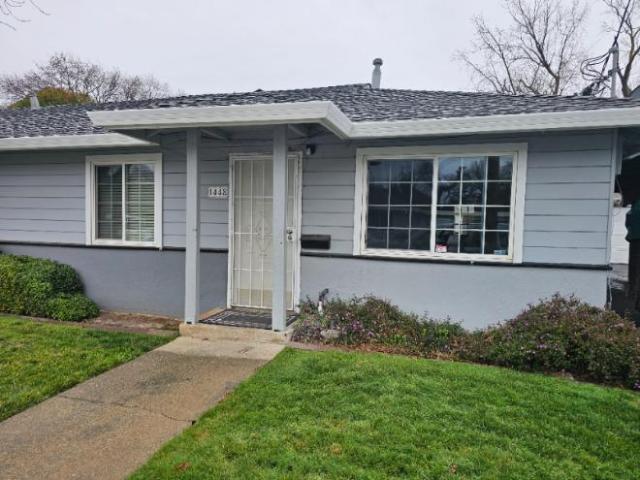 2 Br, 1 bath, Condo 1448 Carleton Dr