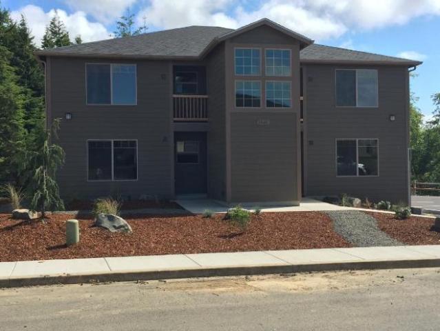 2 Br, 1 bath, Condo 1441 SE Honeysuckle Loop