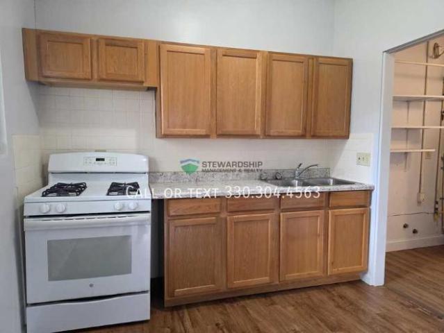 2 Br, 1 bath, Condo 1442 Virginia Ave