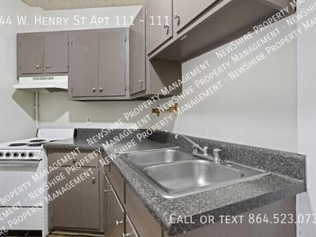 2 Br, 1 bath, Condo 144 W Henry St