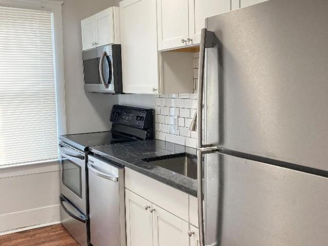 2 Br, 1 bath, Condo 1469 Ottawa St