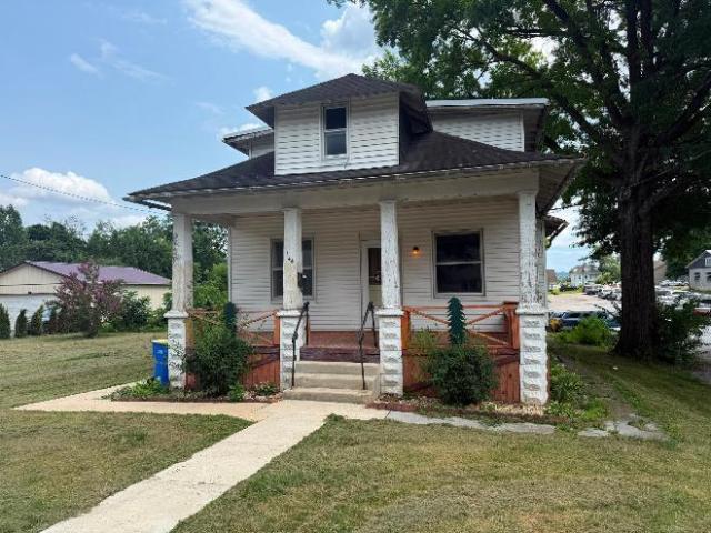 2 Br, 1 bath, Condo 146 16th St