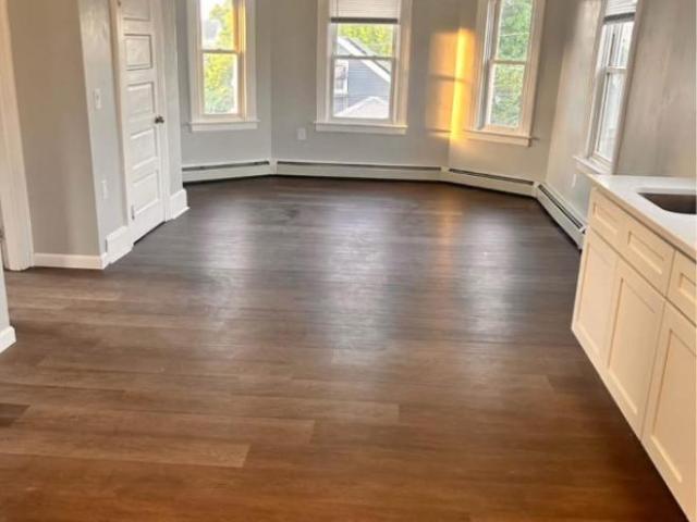 2 Br, 1 bath, Condo 147 Prudence Ave