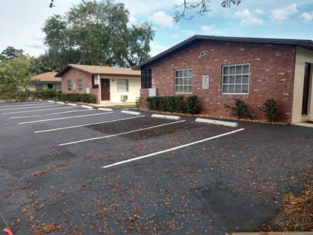 2 Br, 1 bath, Condo 148 NW 40th Ct