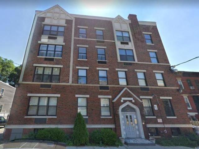 2 Br, 1 bath, Condo 14 Park St