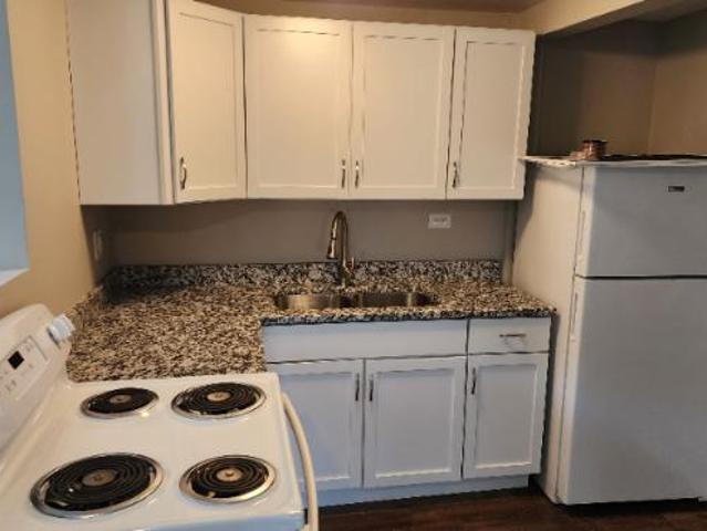 2 Br, 1 bath, Condo 1504 Widows Road