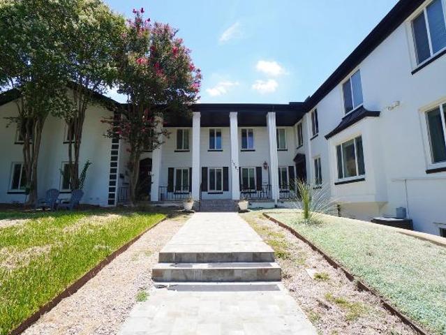 2 Br, 1 bath, Condo 1507 Pease Rd
