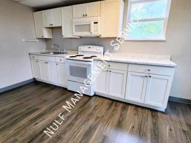 2 Br, 1 bath, Condo 1508 Maple Avenue