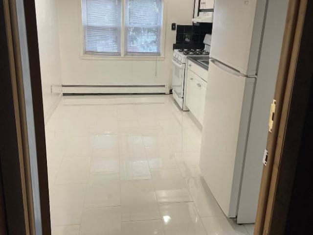 2 Br, 1 bath, Condo 1509 67th St