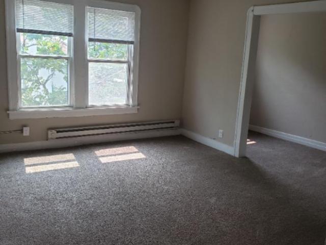 2 Br, 1 bath, Condo 15000 Euclid Ave