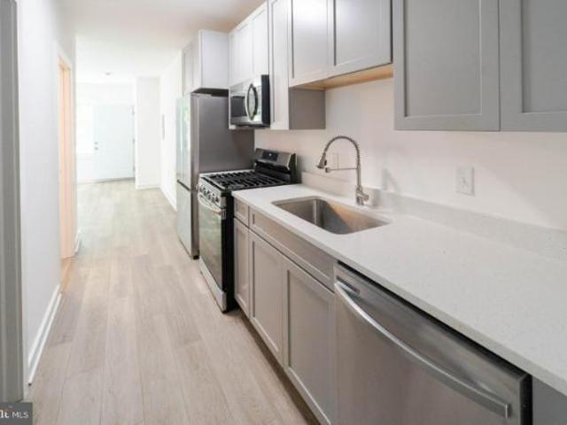 2 Br, 1 bath, Condo 1500 V Street Se