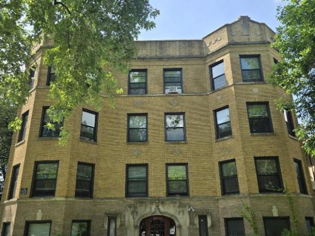 2 Br, 1 bath, Condo 1503 West Chase Ave