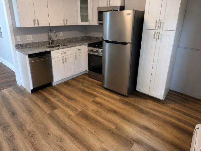 2 Br, 1 bath, Condo 151 Franklin St