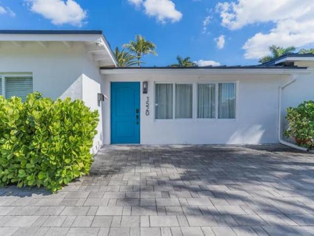 2 Br, 1 bath, Condo 1520 NE 16th Ave