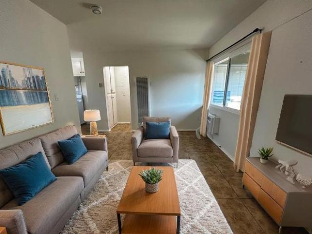 2 Br, 1 bath, Condo 1521 Canfield Lane