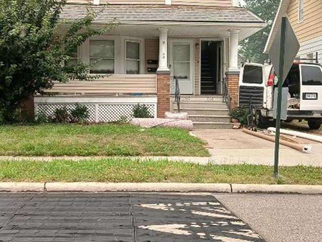 2 Br, 1 bath, Condo 1538 Lauderdale Ave