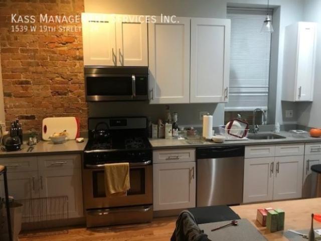 2 Br, 1 bath, Condo 1539 W 19th Street