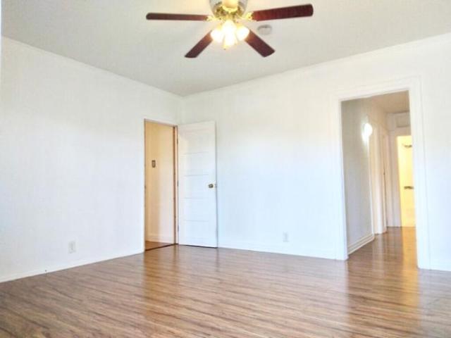 2 Br, 1 bath, Condo 1532 W 29th Street