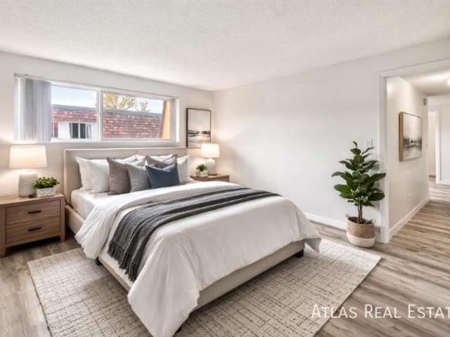 2 Br, 1 bath, Condo 15573 E 13th Avenue