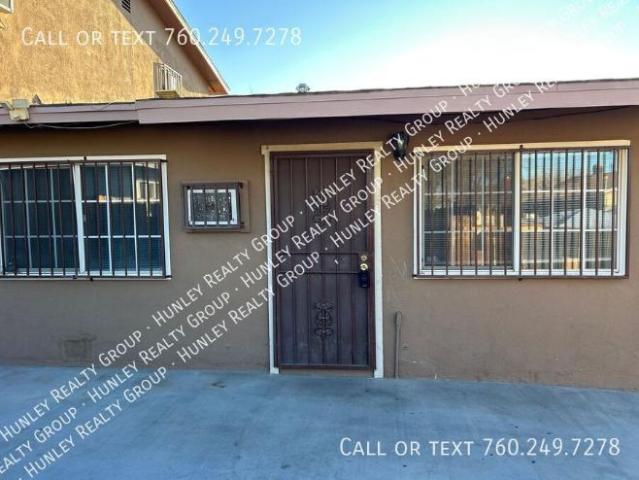 2 Br, 1 bath, Condo 15530 Hesperia Rd