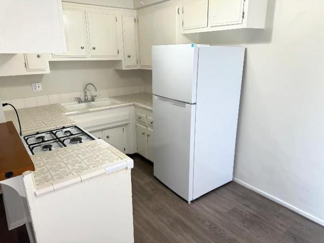 2 Br, 1 bath, Condo 15531 Belshire Ave