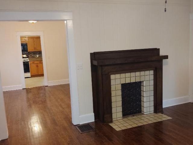 2 Br, 1 bath, Condo 155 Euclid Ave