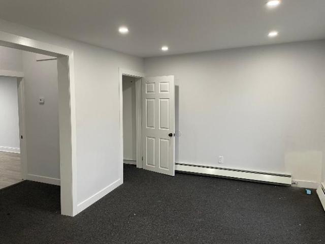 2 Br, 1 bath, Condo 155 W Main St