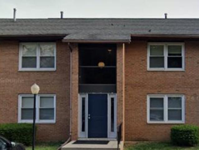 2 Br, 1 bath, Condo 156 364 Mayfield Ave