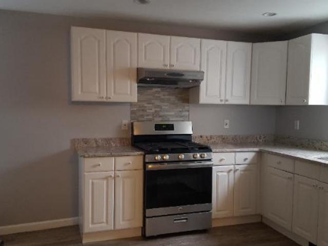 2 Br, 1 bath, Condo 15 Montrose St