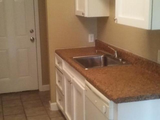 2 Br, 1 bath, Condo 1606 Denim Dr
