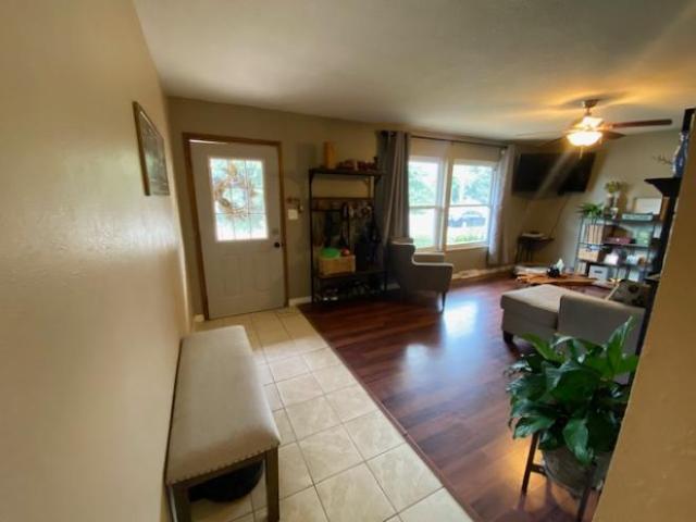 2 Br, 1 bath, Condo 1606 Palm Dr