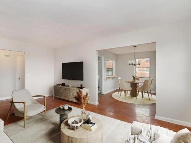 2 Br, 1 bath, Condo 1607 Asmann Ave