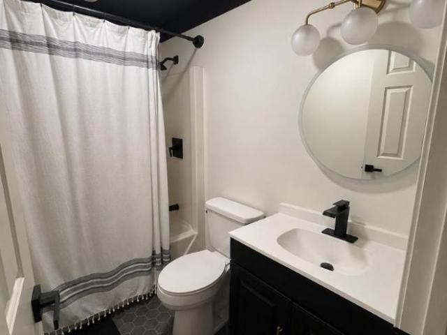 2 Br, 1 bath, Condo 1607 Braley Road