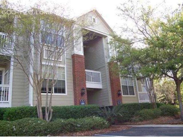 2 Br, 1 bath, Condo 1600 Long Grove Dr