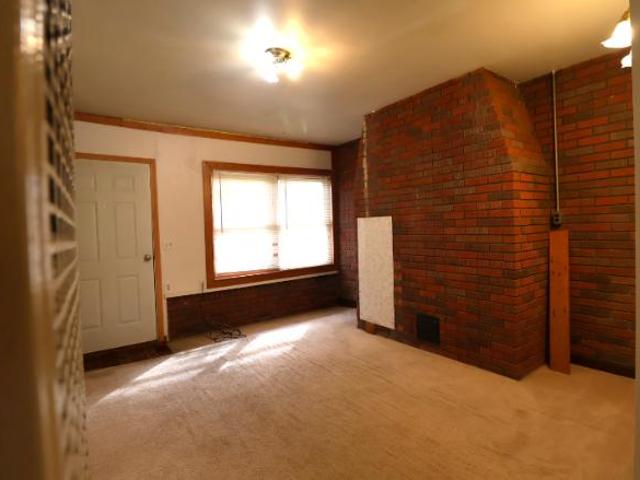2 Br, 1 bath, Condo 1601 West College