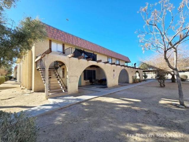 2 Br, 1 bath, Condo 1617 Cordoba Ln