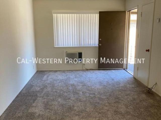 2 Br, 1 bath, Condo 161 E Reed Street