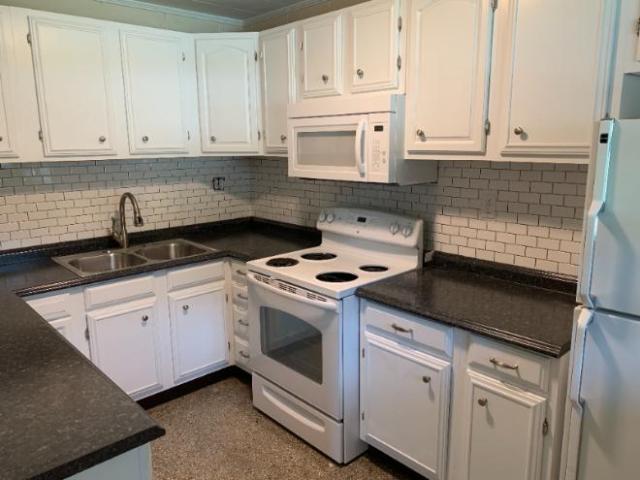 2 Br, 1 bath, Condo 1621 25th St