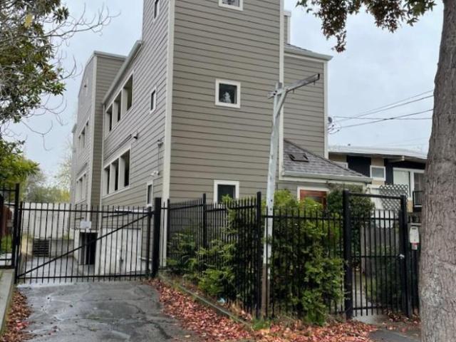 2 Br, 1 bath, Condo 1646 Prince Street