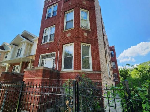 2 Br, 1 bath, Condo 1650 S St Louis