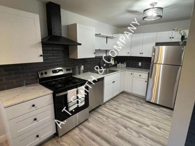 2 Br, 1 bath, Condo 16816 W 8th Place