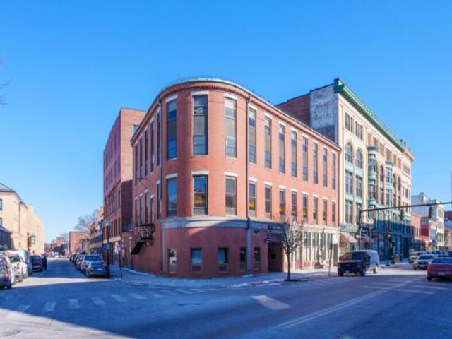 2 Br, 1 bath, Condo 169 Merrimack St