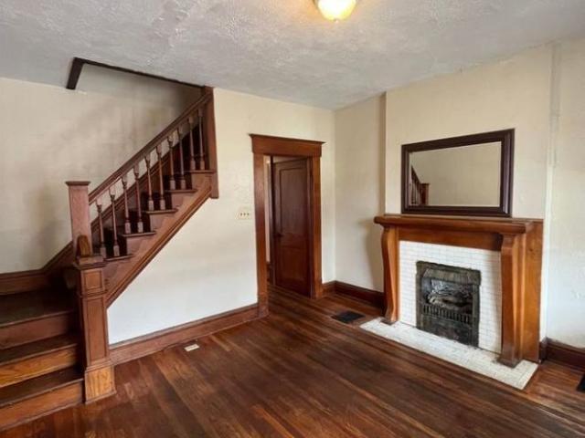 2 Br, 1 bath, Condo 16 E Patterson Avenue