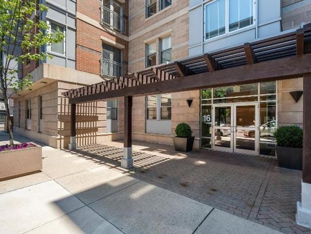 2 Br, 1 bath, Condo 16 Miner St
